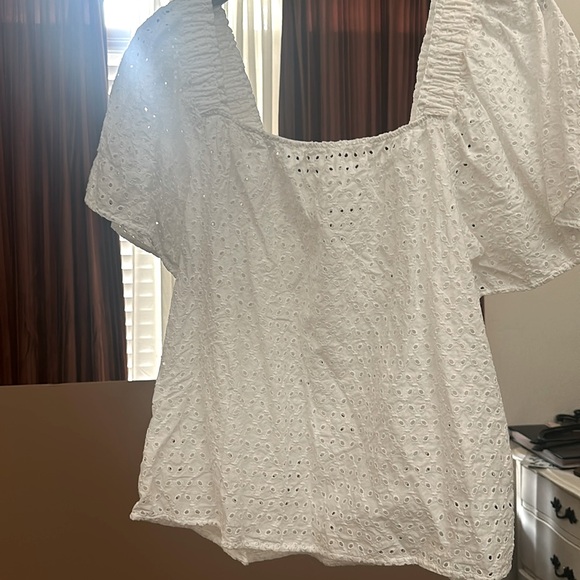 GAP | Tops | Gap Shirt On Or Off The Shoulders | Poshmark
